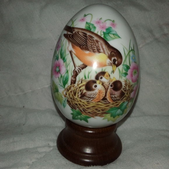 Avon | Art | Vintage Avon Four Seasons Porcelain Egg Series Springs New ...
